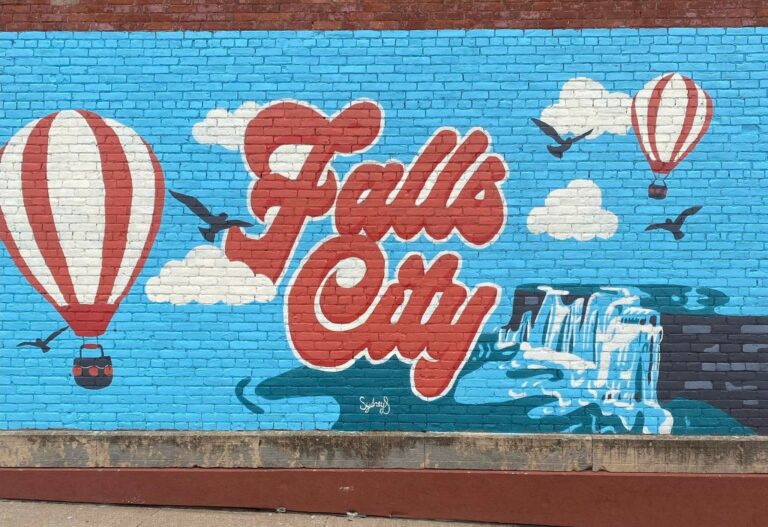 Top 10 Must-Dos - Falls City Chamber & Main Street